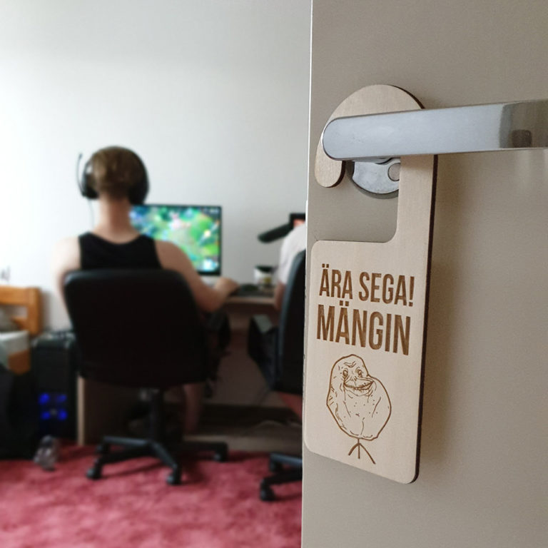 Ukselingi sildid - Meistrimehed